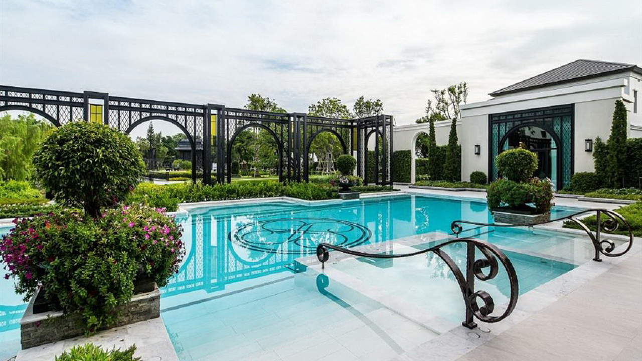 Baan Sansiri Pattanakarn off-plan in Bangkok, Thailand № 43812 from ...